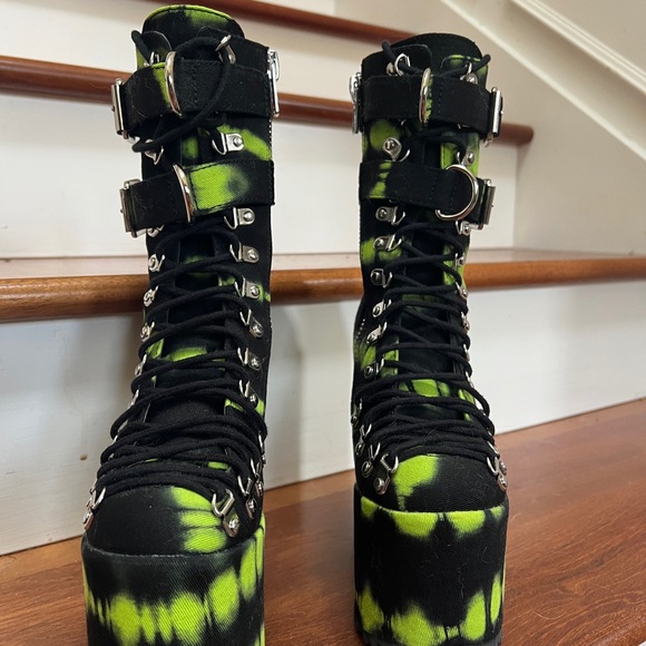 Current Mood | Shoes | Current Mood Black And Green Laceup Platform ...